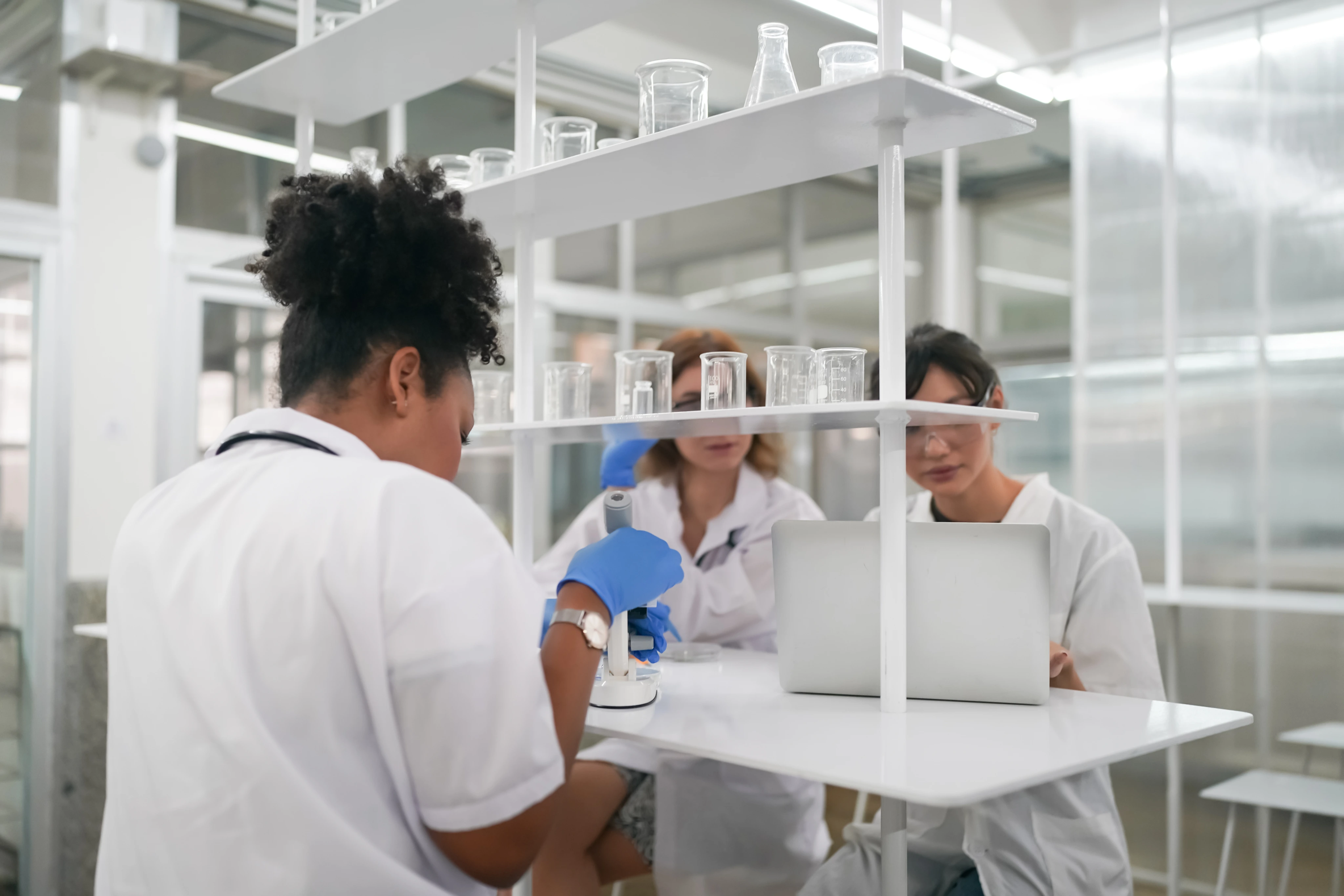 Contact Now for All Clinical & Health Services in Dubai